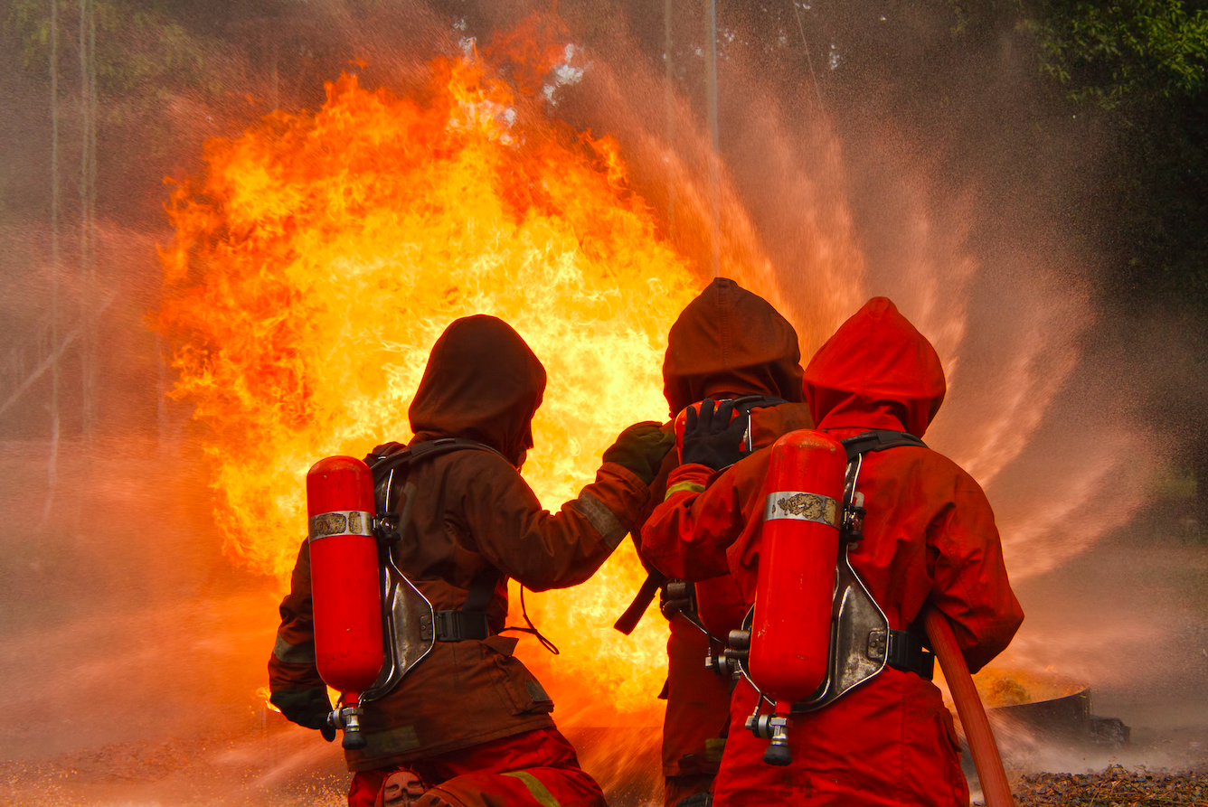 HOW TO IMPROVE WORKPLACE SAFETY THROUGH BASIC FIREFIGHTING SKILLS