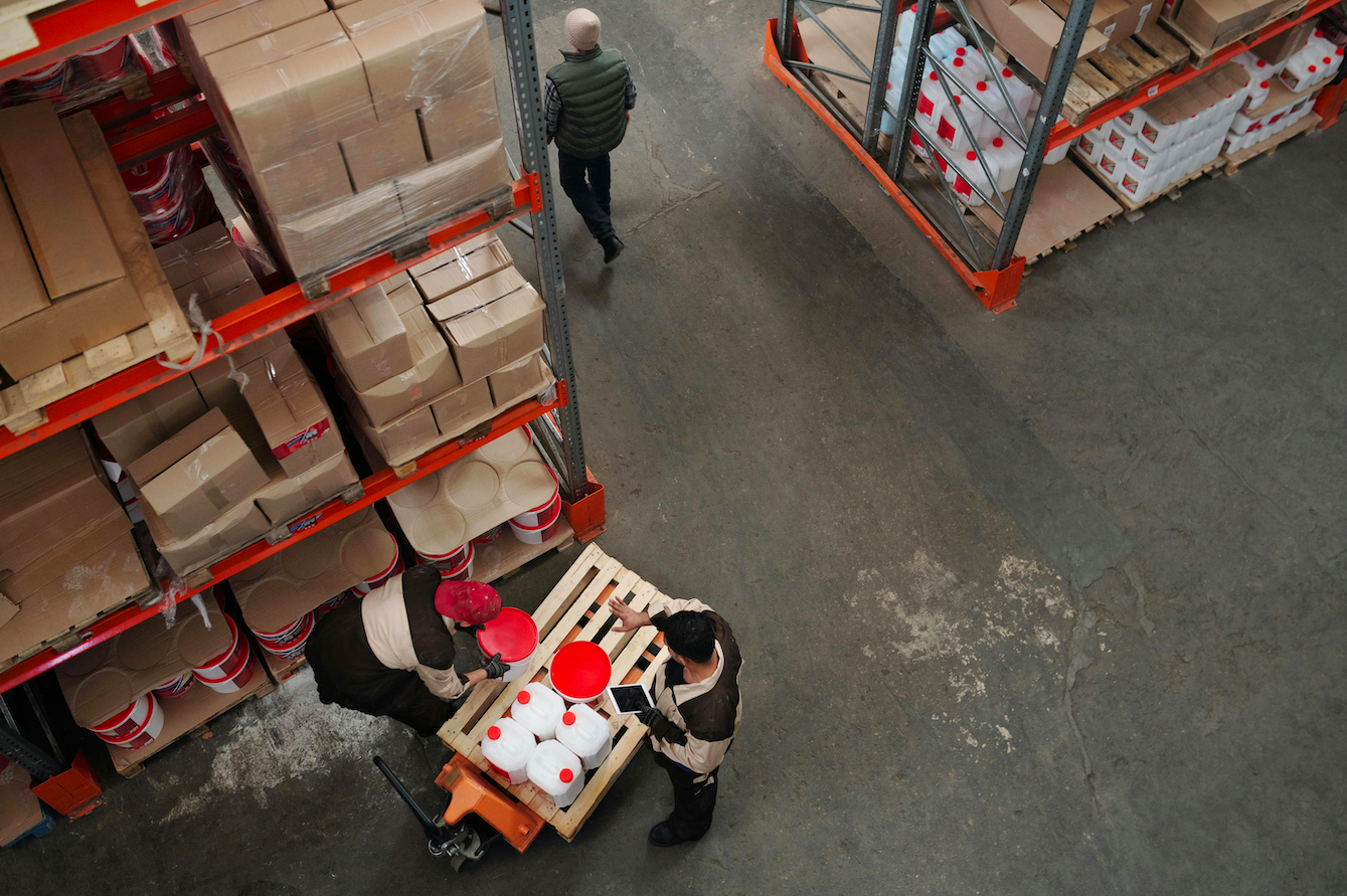 DANGERS OF INCORRECT STACKING AND STORAGE TECHNIQUES