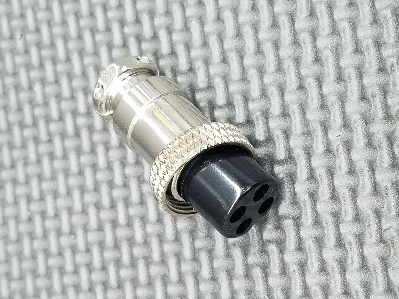 4 pin mic plug