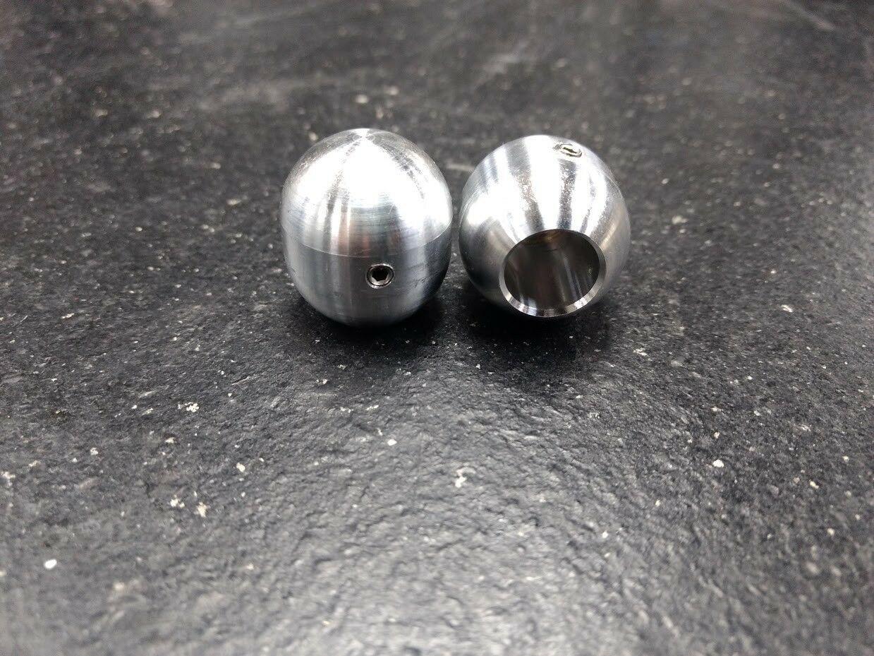 Corona Ball (set of 2)