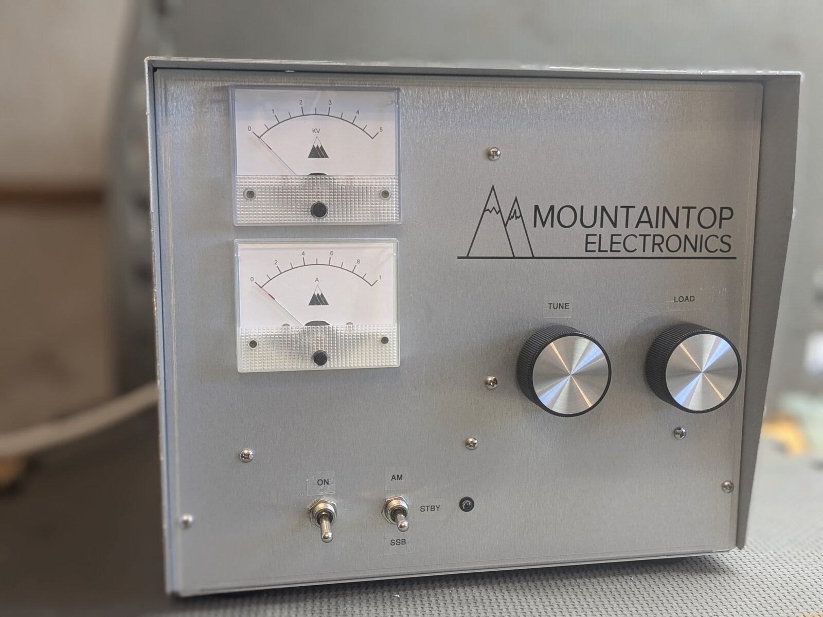 MountainTop Electronics 3-500Z Super Z Base Amplifier