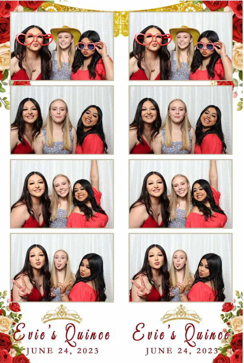 Evie's Quinceanera - Photo Booth - Flash Photo booth : Flash Photo booth