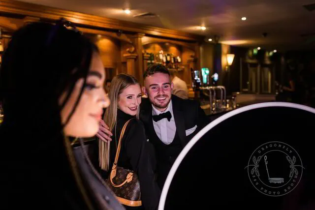 Ring Roamer Photo Booth | Roamer Photo Booth Rental Yakima, WA ...