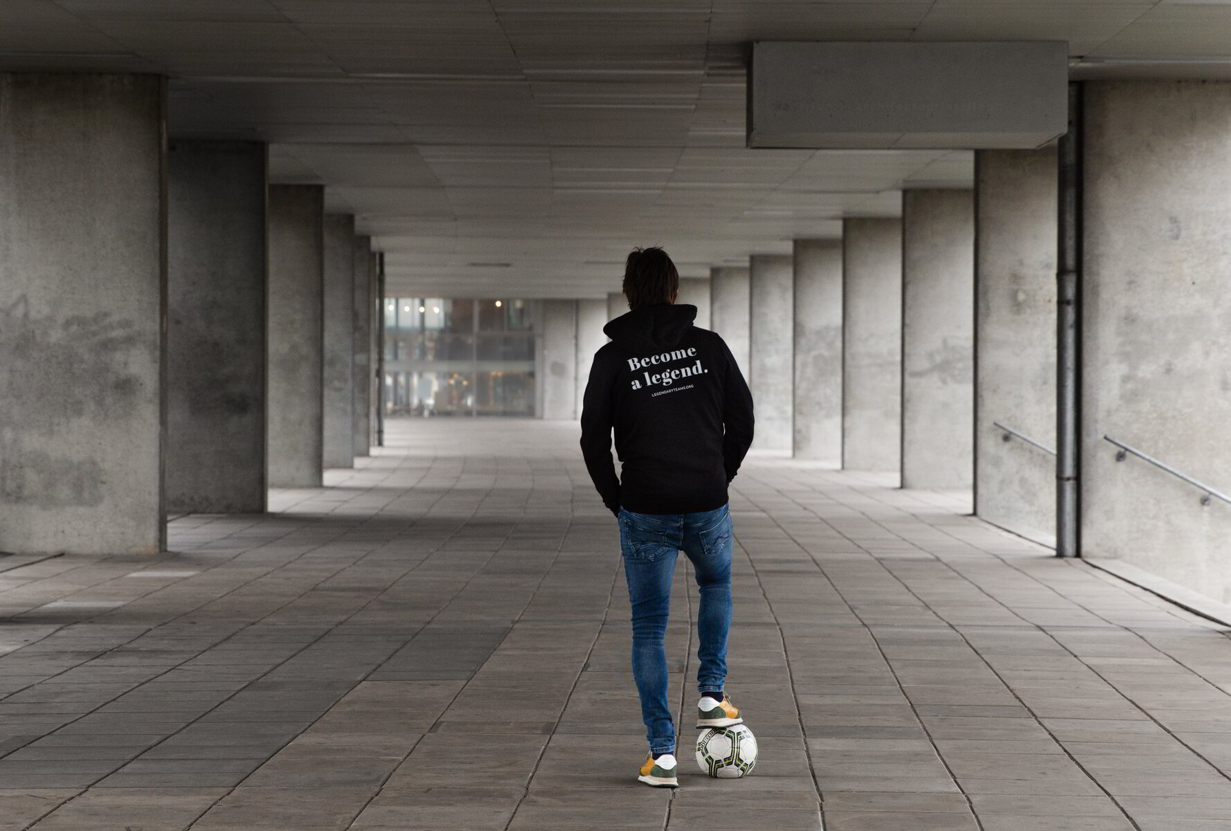 Legendary Teams. Aim high. Dive deep.