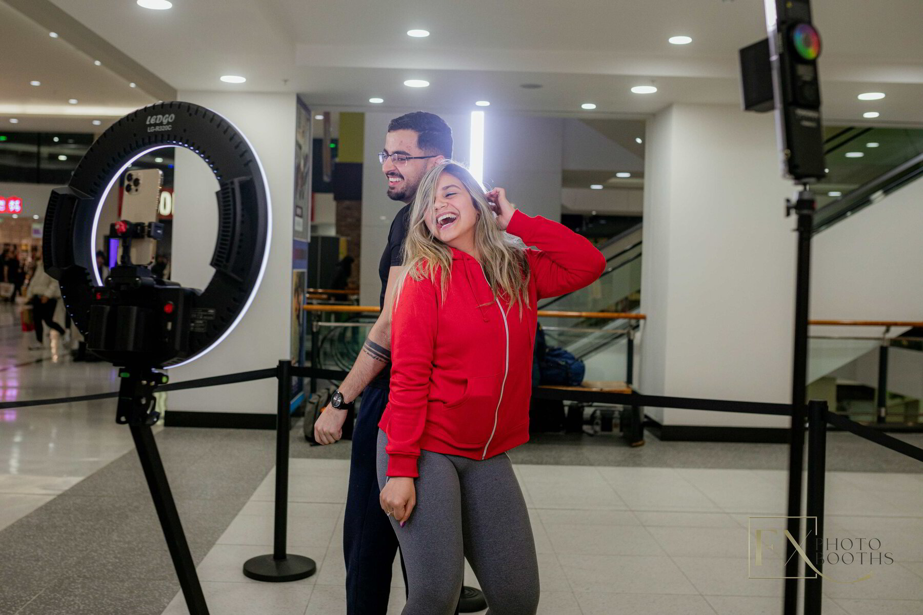 Booking a Photo Booth with FX Photo Booths? It’s a Total Breeze!