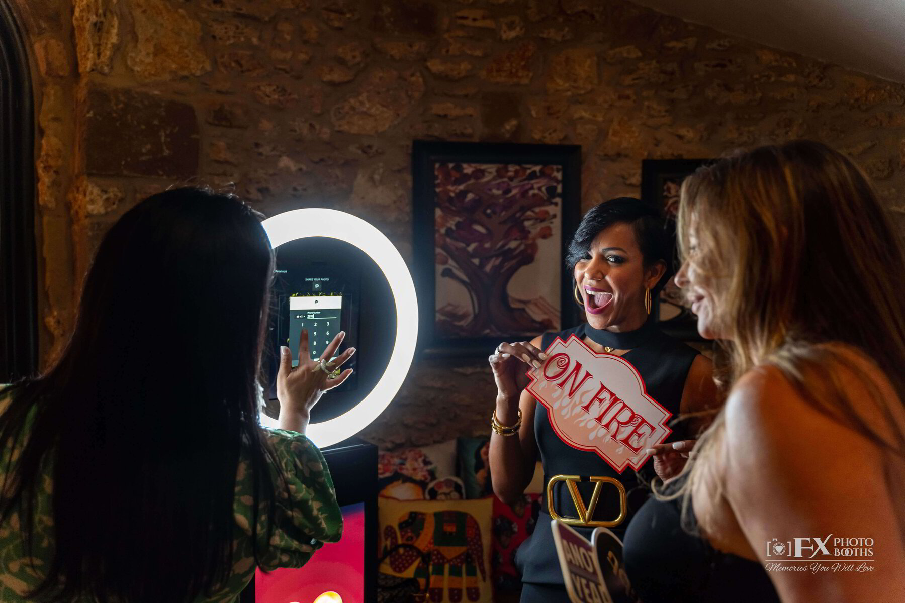 FX Reflection Digital Photo Booth Central Pennsylvania | FX Photo Booths