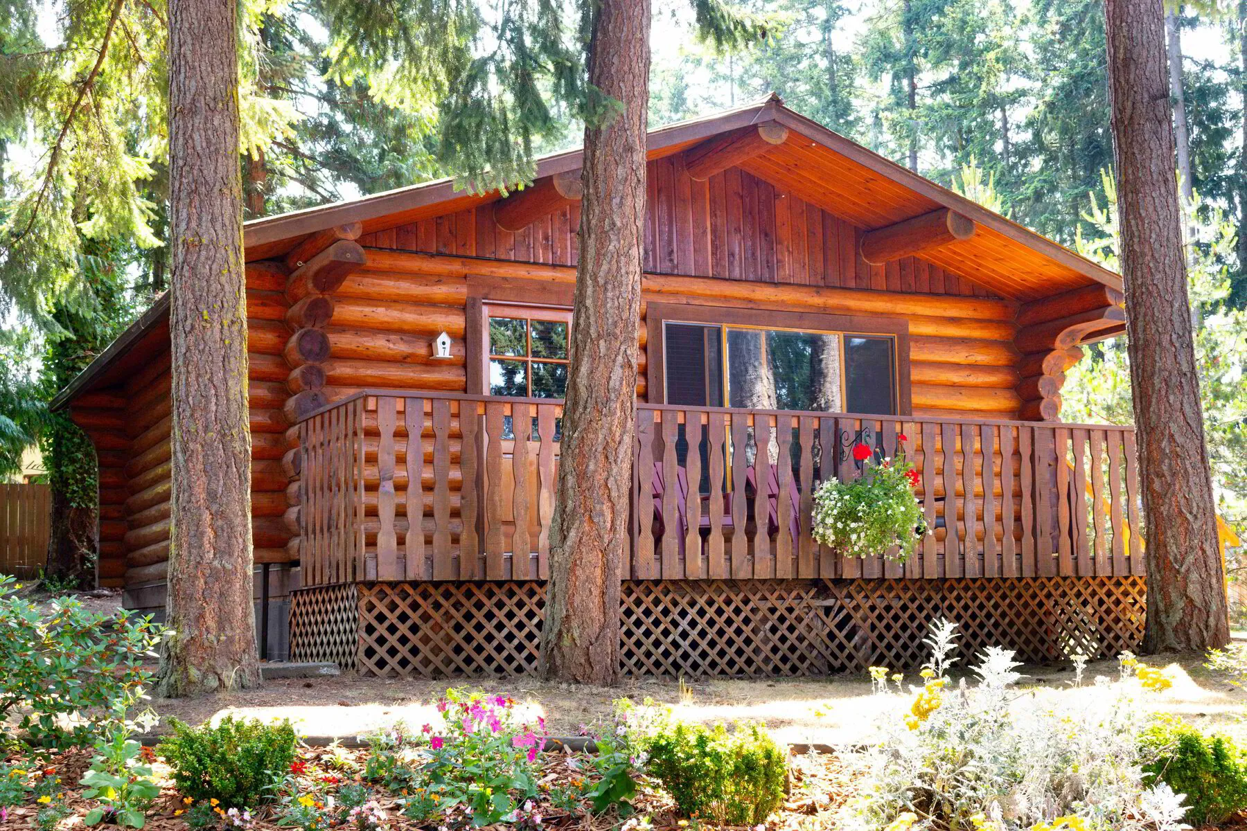 Experience Tranquility with Charming Cottage Rentals at Riverbend ...