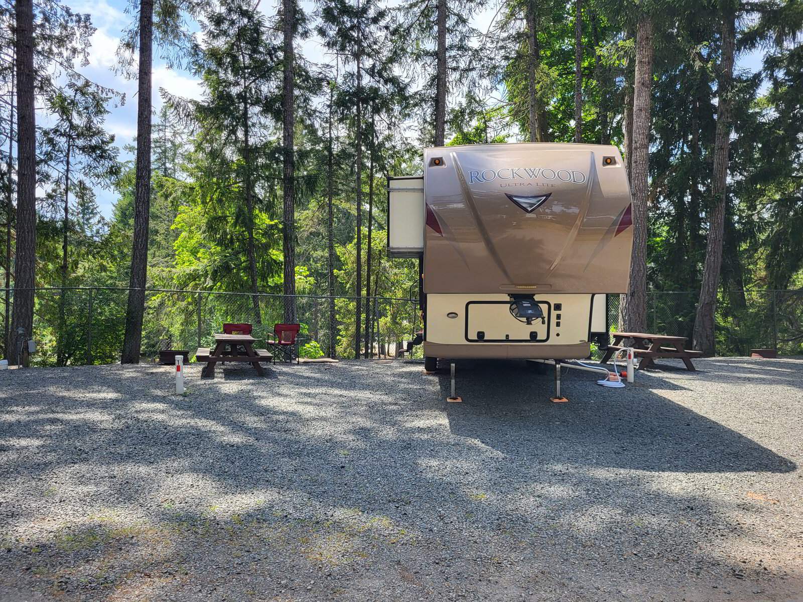Experience the Ultimate RV Camping Adventure at Riverbend Cottage & RV ...