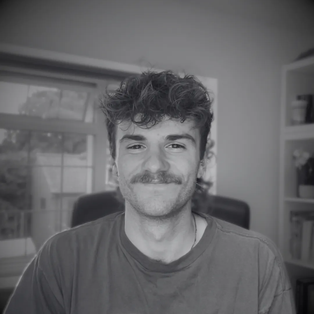 Nicky George | Host, Mind Reader & Magician