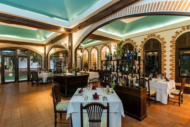 Chiang Rai Food and Dine, La Casa & Wine Casa