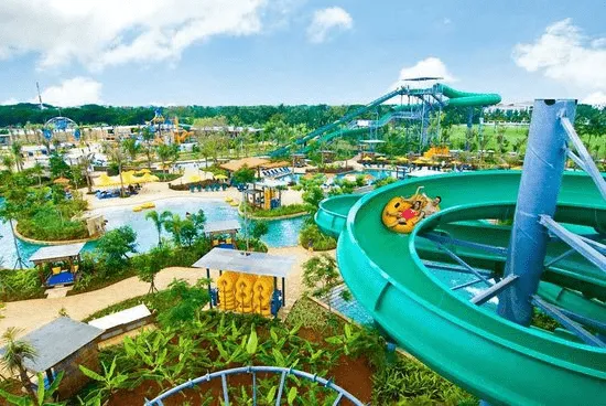 10 Best Water Parks In Asia