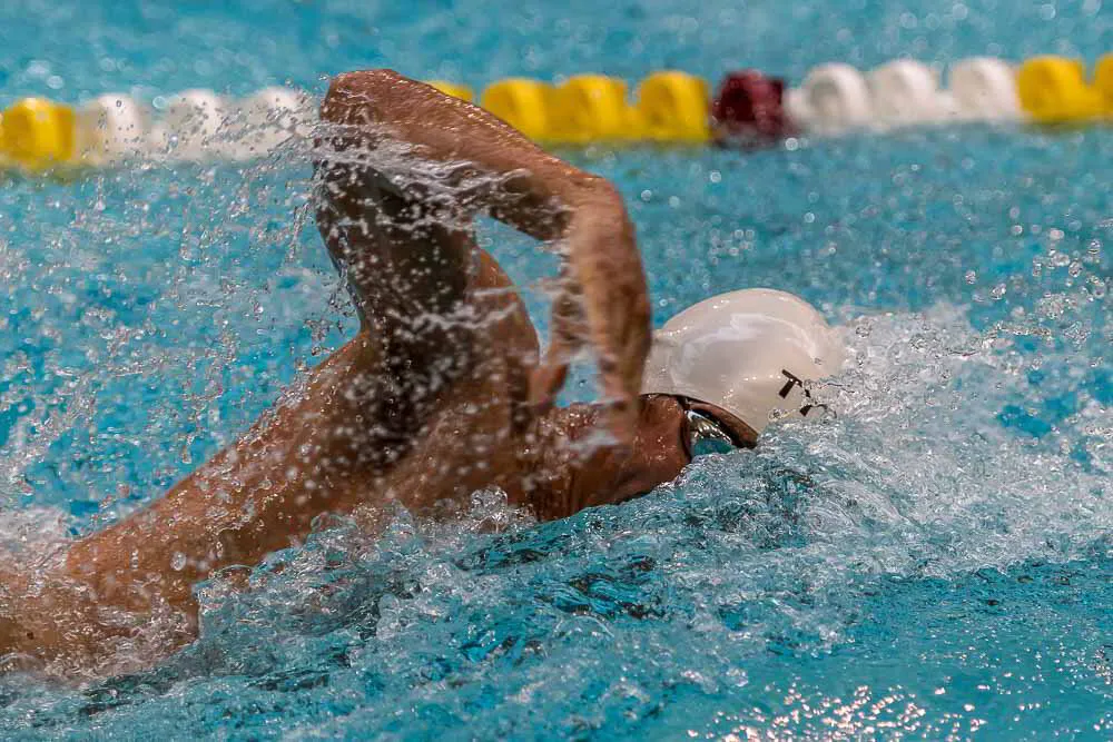 Ways to reduce drag in swimming