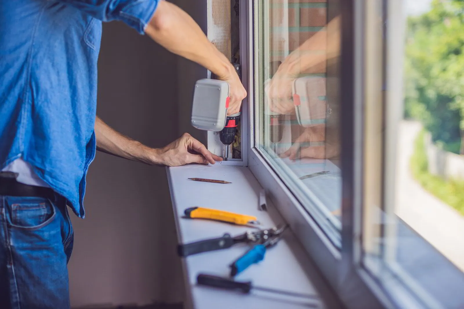 How Big Should Your Windows Be? | Clear Choice Contracting