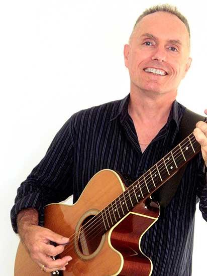 Singer guitarist Craig Rogers - Entertainer | Sydney to Wollongong