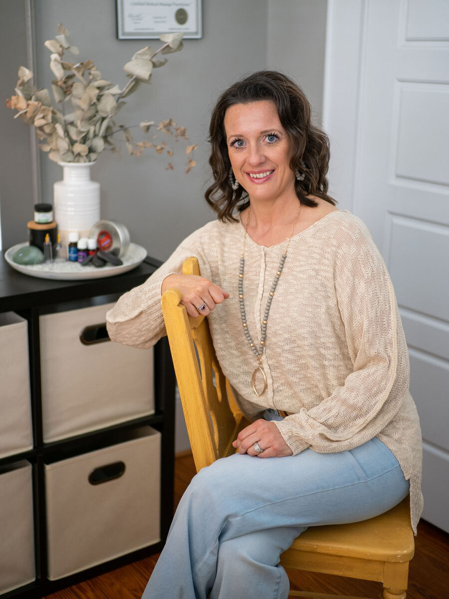 Edison Massage Therapy specializes in relieving upper body pain and stress.