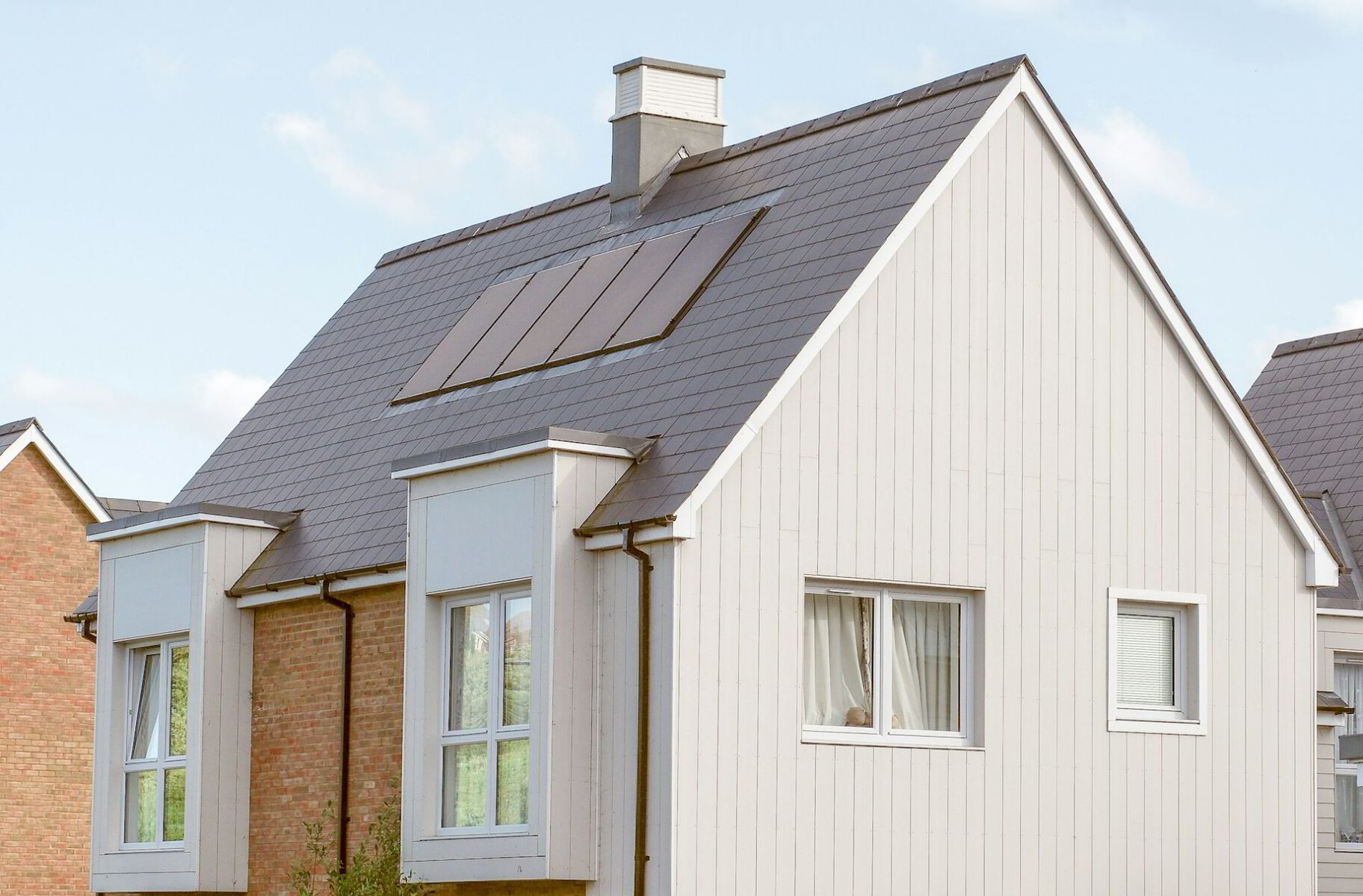 Why Diamond Steel Roofing Resists Strong Winds