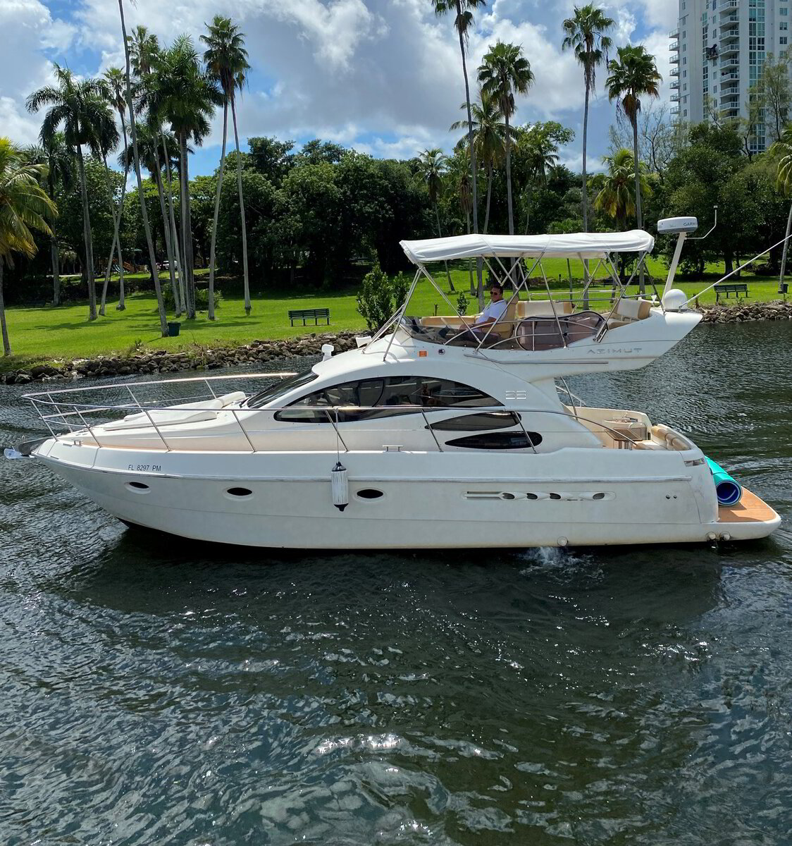 305 Luxury Yacht Rentals in Miami | Boat & Charter Rentals Miami