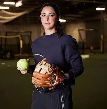 Field IQ For Softball: How To Be Ready No Matter Where Your Coach Puts You