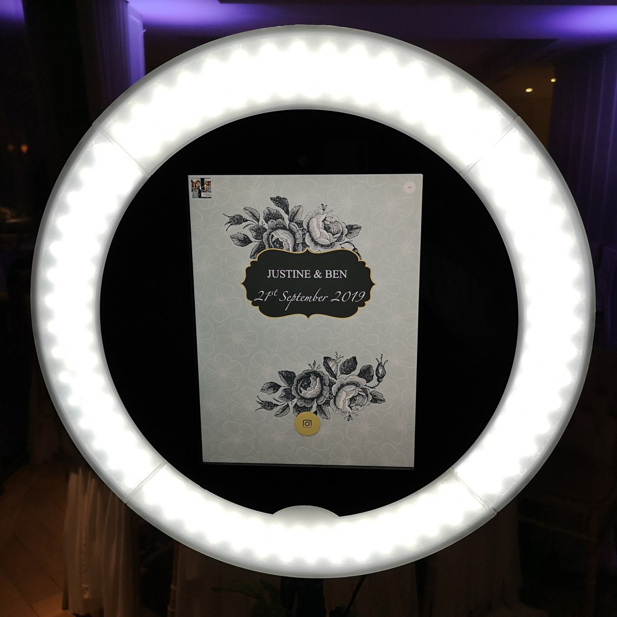 Arc Booth | South West Photo Booths | Lite Booth Selfie Pod