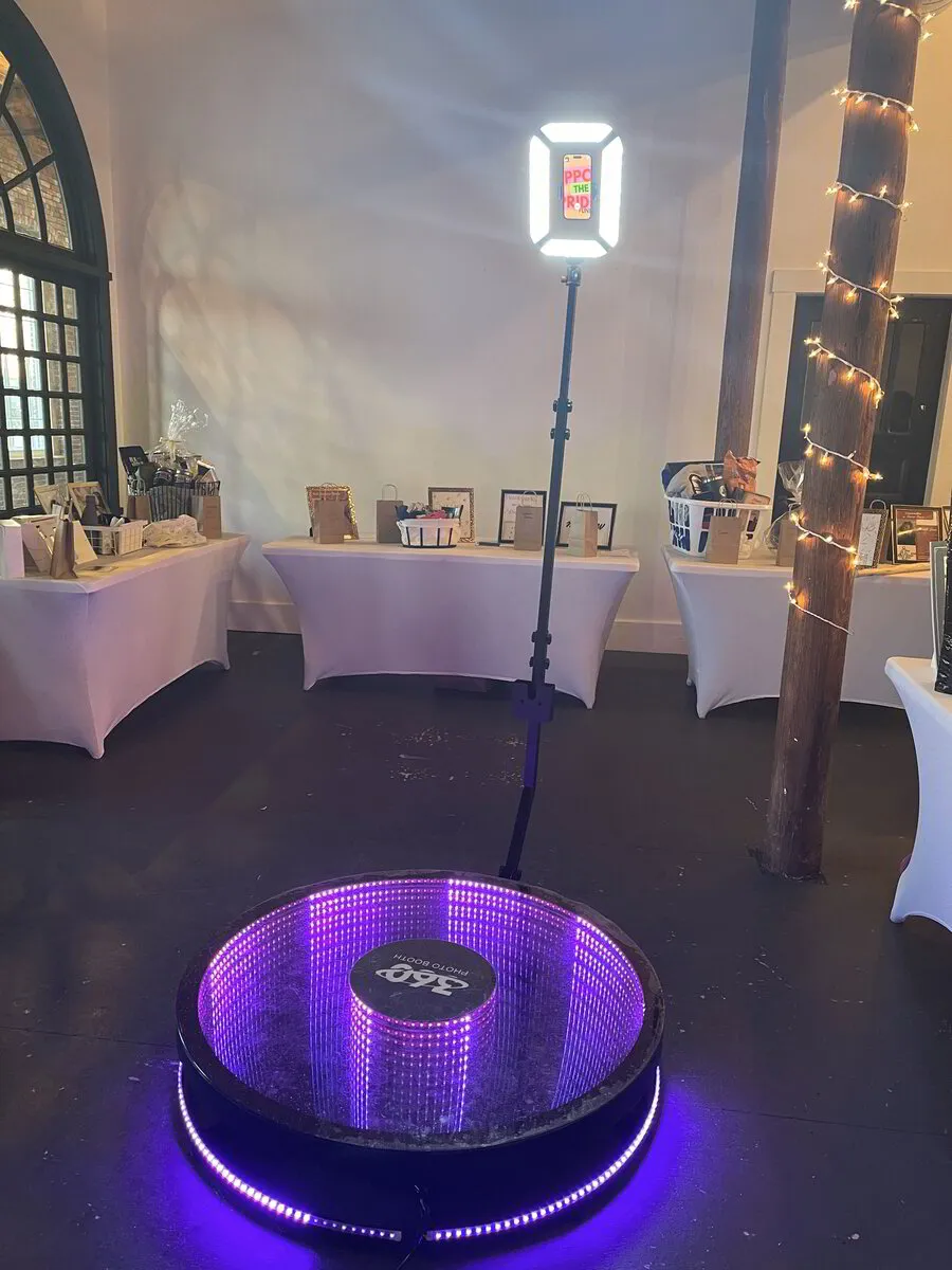 Magic Mirror Hire | Best Photo Booth Rental