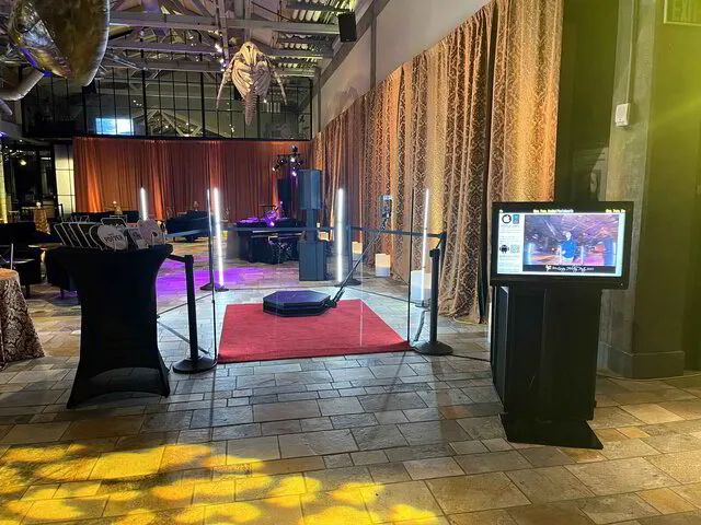 360 Photo Booth Rental Near Me | Spinning and Rotation Picture Booths ...