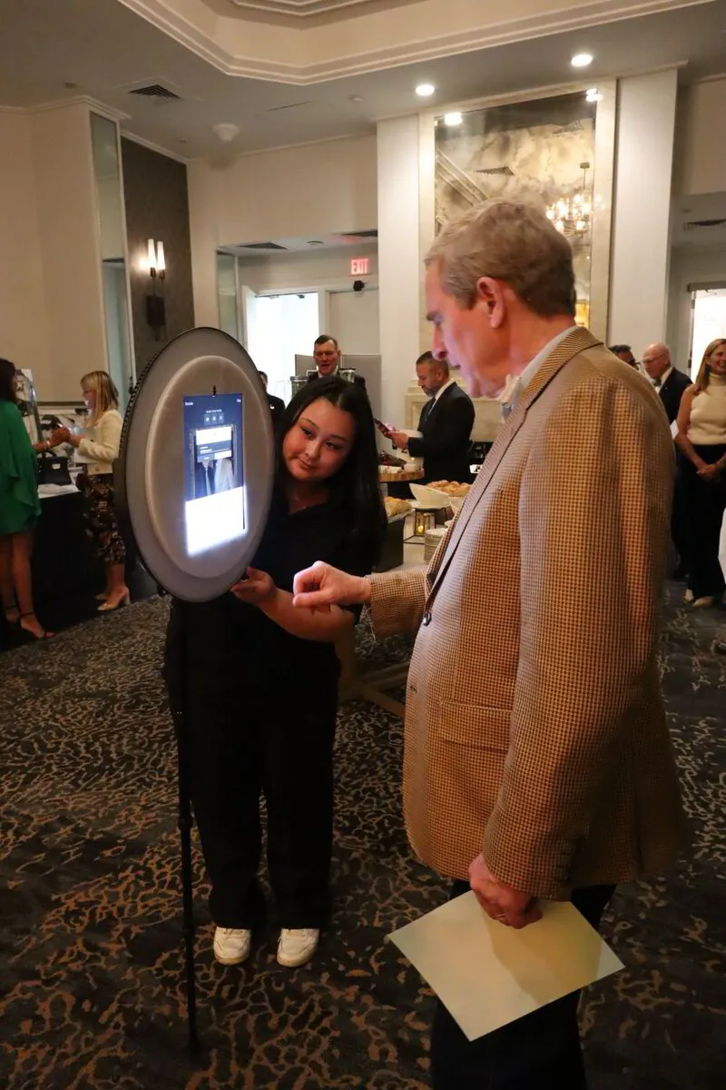 Roaming Photo Booth Rental Nearby | Roamer Picture Booths in San ...