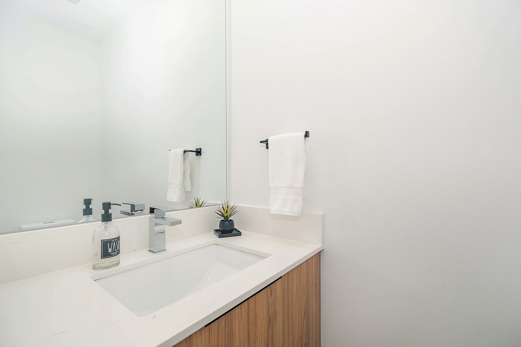 Benefits of Upgrading Your Bathroom Fixtures