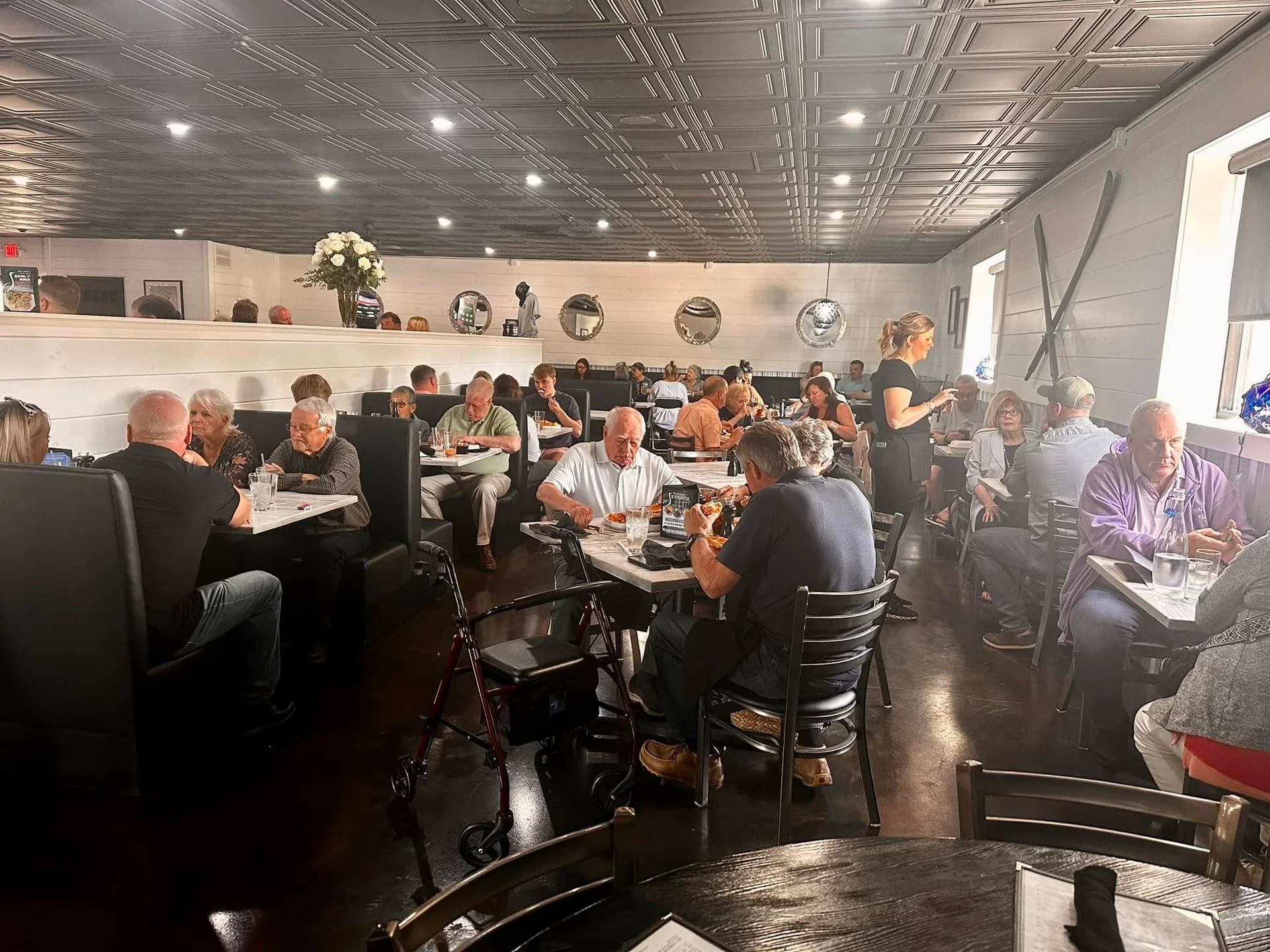 The Blue Heron Kitchen & Pub | Hebron’s Best Dining Near Buckeye Lake