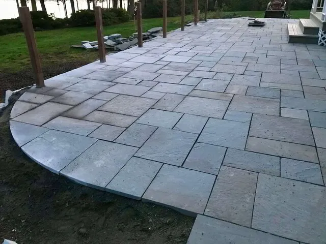 Beehive Stone Masonry | Dry Set Dimensional Bluestone Patio