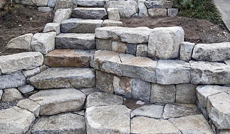 Beehive Stone Masonry | Entryway Granite Stairs
