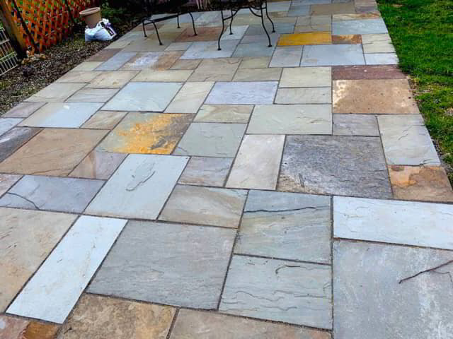Beehive Stone Masonry | Dry Set Dimensional Flagstone Patio.