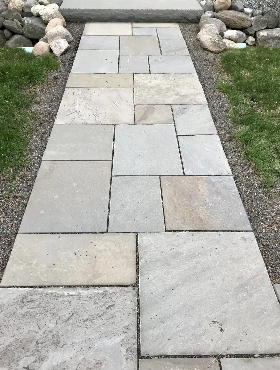 Beehive Stone Masonry | Dry Set Dimensional Flagstone Pathway.