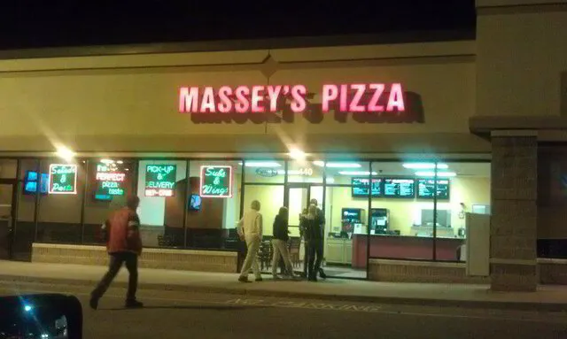 Massey's Pizza - Pataskala, Ohio Restaurant & Delivery