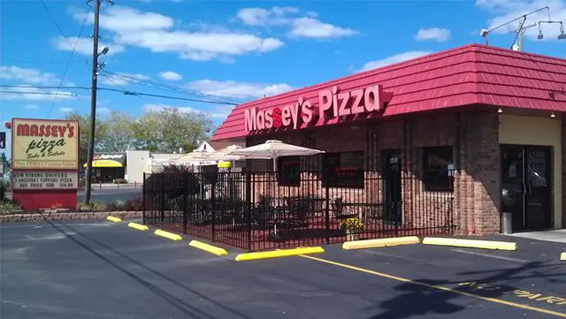 Massey's Pizza - Whitehall, Ohio Restaurant & Delivery