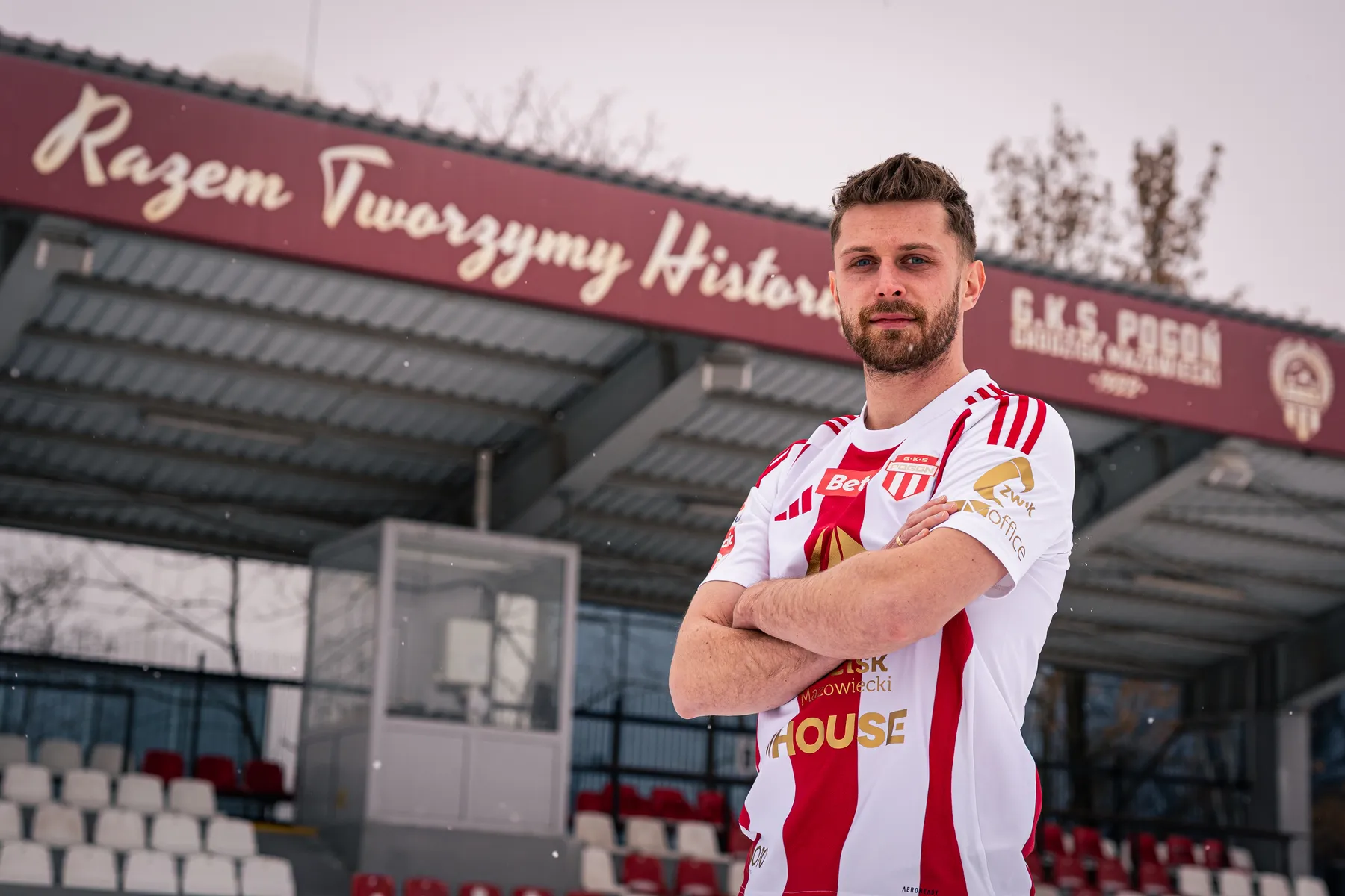 Hubert Adamczyk nowym zawodnikiem Pogoni
