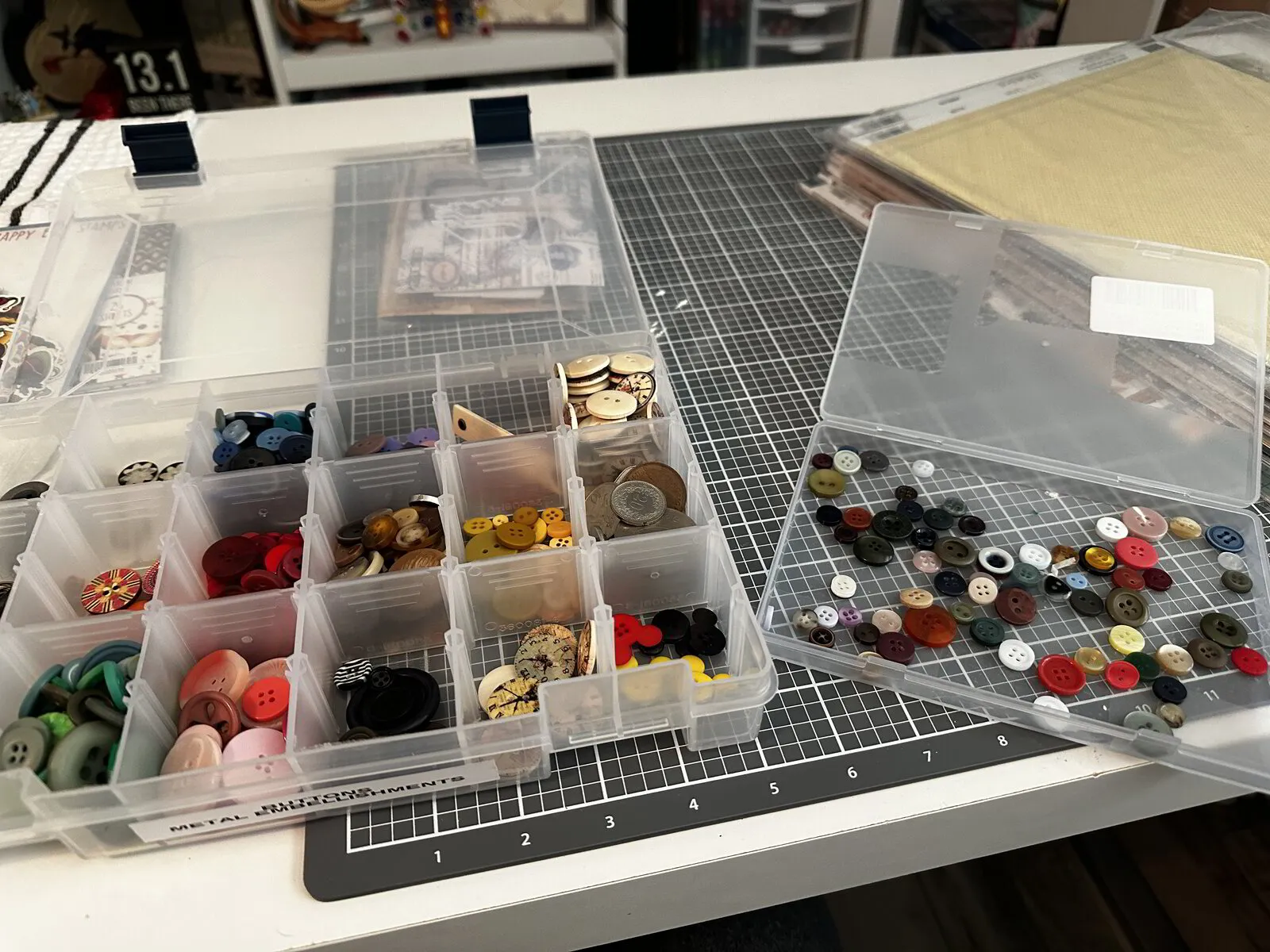 Using the Rainbow Method to Organize Craft Supplies