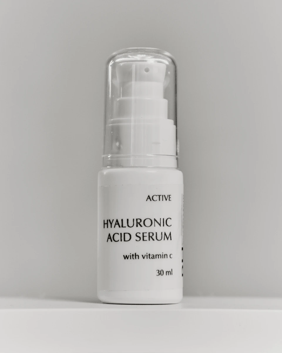 Hyaluronic Acid with Vit C Serum | Pharma PH Skin