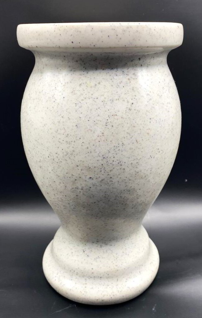 HEN-01 : Classic marble vase