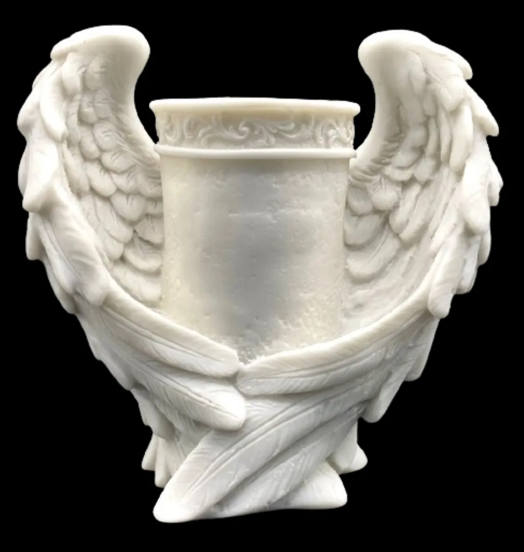 MARB-i8 : Vase with enfolding Wings