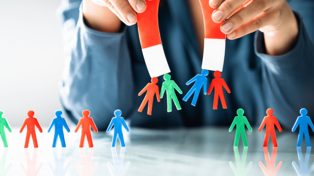 A Guide In Attracting the Right Customers For Businesses