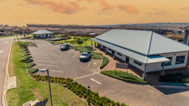 Contemporary Living in Midrand's Crestview Manor