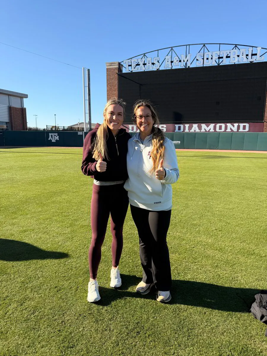 February 15 | Pitching with Kelly Maxwell & Haley Meinen