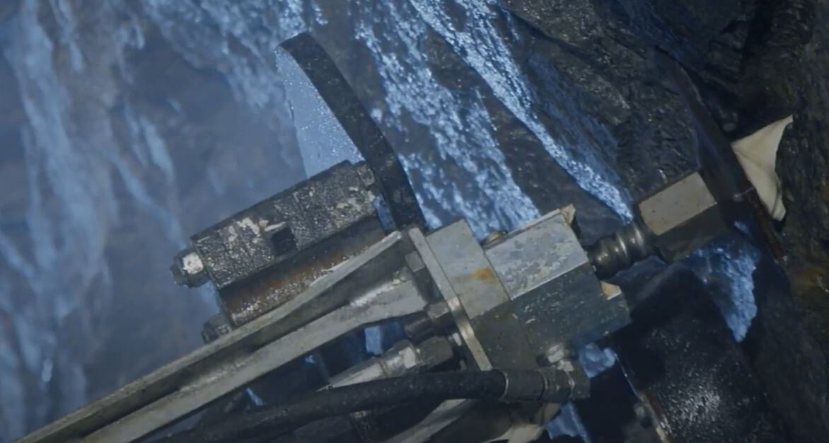 Resin Cartridge vs. Pumpable Resin for Bolting | An Underground Miner