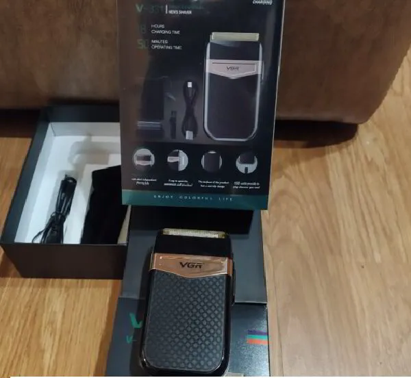 Безжична самобръсначка VGR V-331 за гладко бръснене