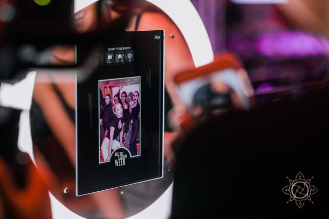 GIF & Video Photo Booth Rentals | Illuminate Photo Booths