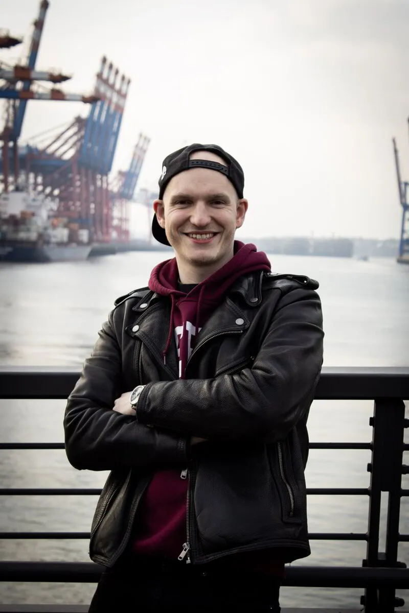 ROOBEY RECORDS - Music Production, Recording, Mixing Mastering