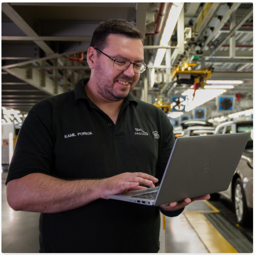 JLR trains hundreds in new data skills, helping to drive greater Range ...
