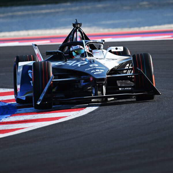 JLR confirms long-term future for Jaguar TCS Racing with commitment to ...