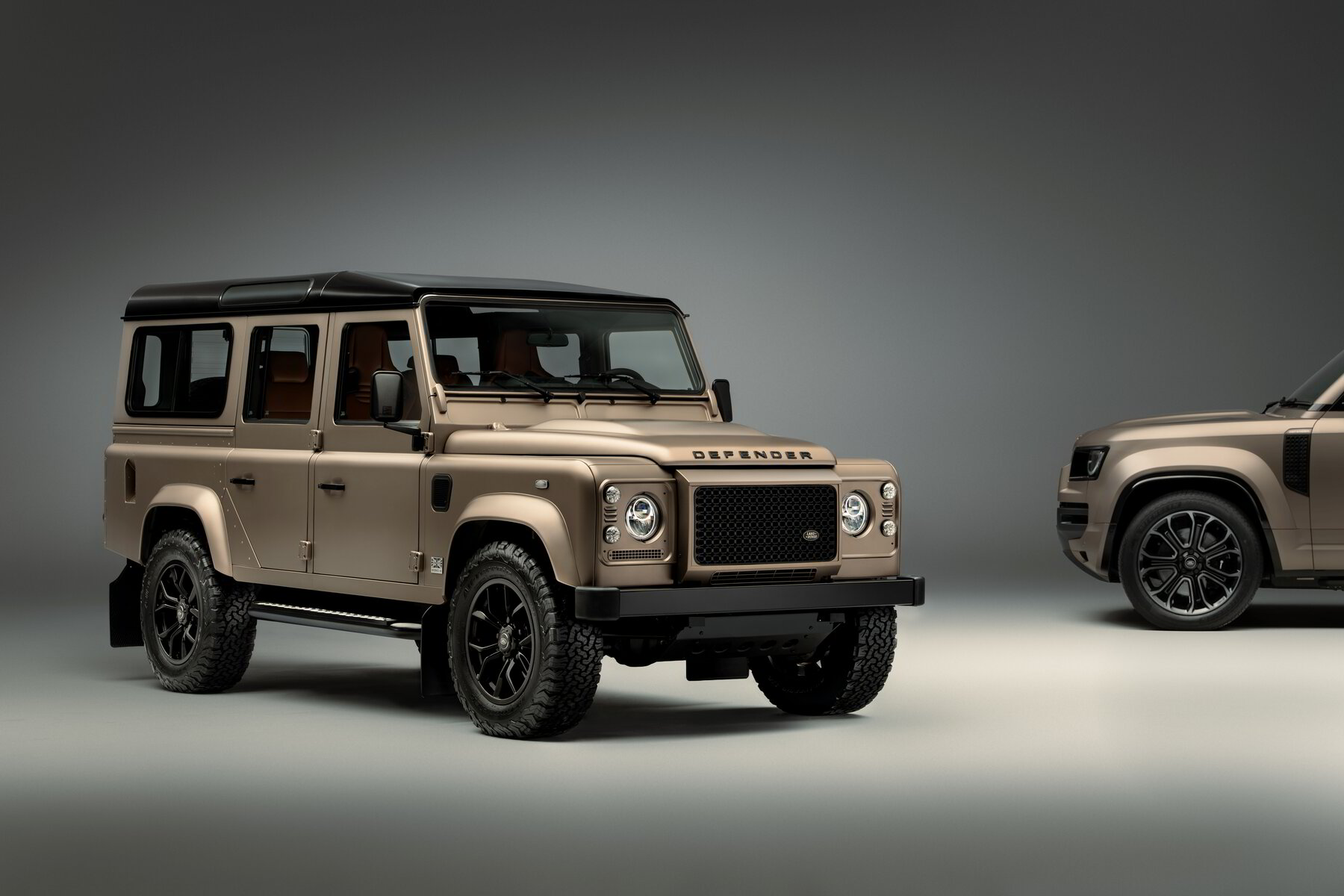Classic Defender V8, Defender OCTA colours