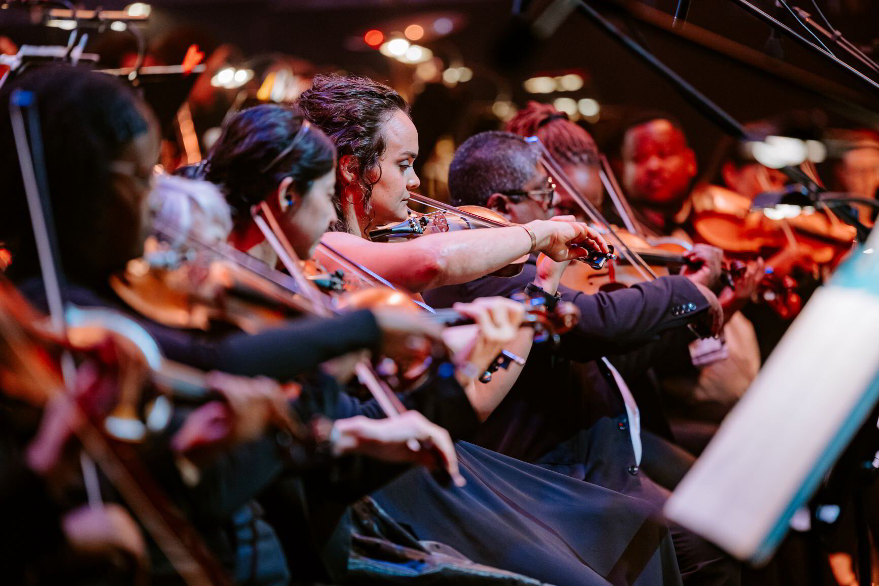 Revellers defy rain for Empangeni High School pupil, Thandiswa Mazwai ...